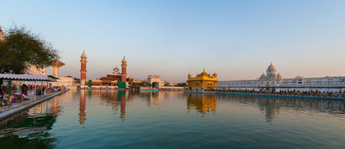 Golden Temple Amritsar Tour - Trivoyager